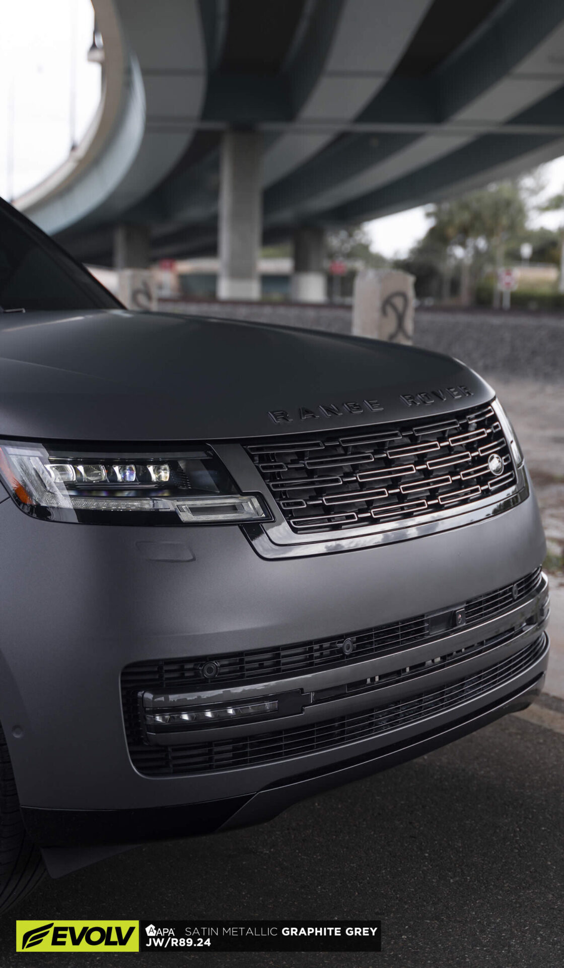 Satin Metallic Graphite Grey | EVOLV