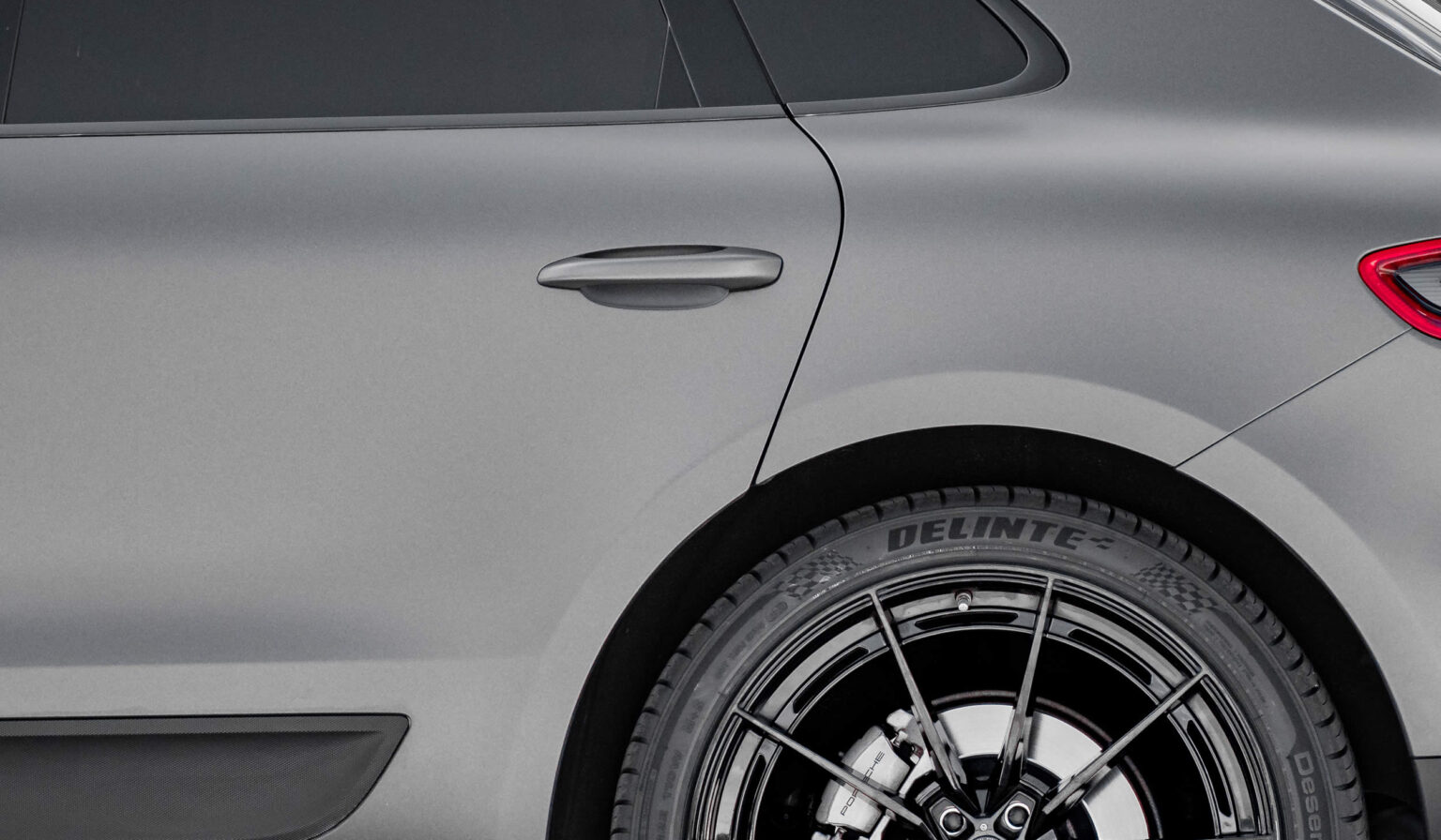 Satin Metallic Hurricane Grey | EVOLV